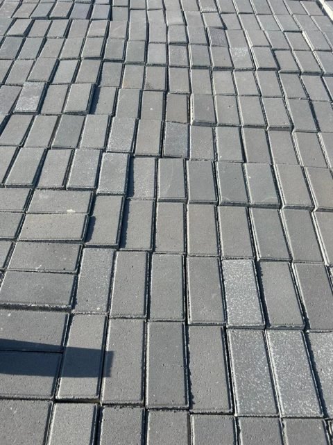 Rectagular Block Pavers (200mm x 100 x 60mm) Hydraulic press - Dark ...