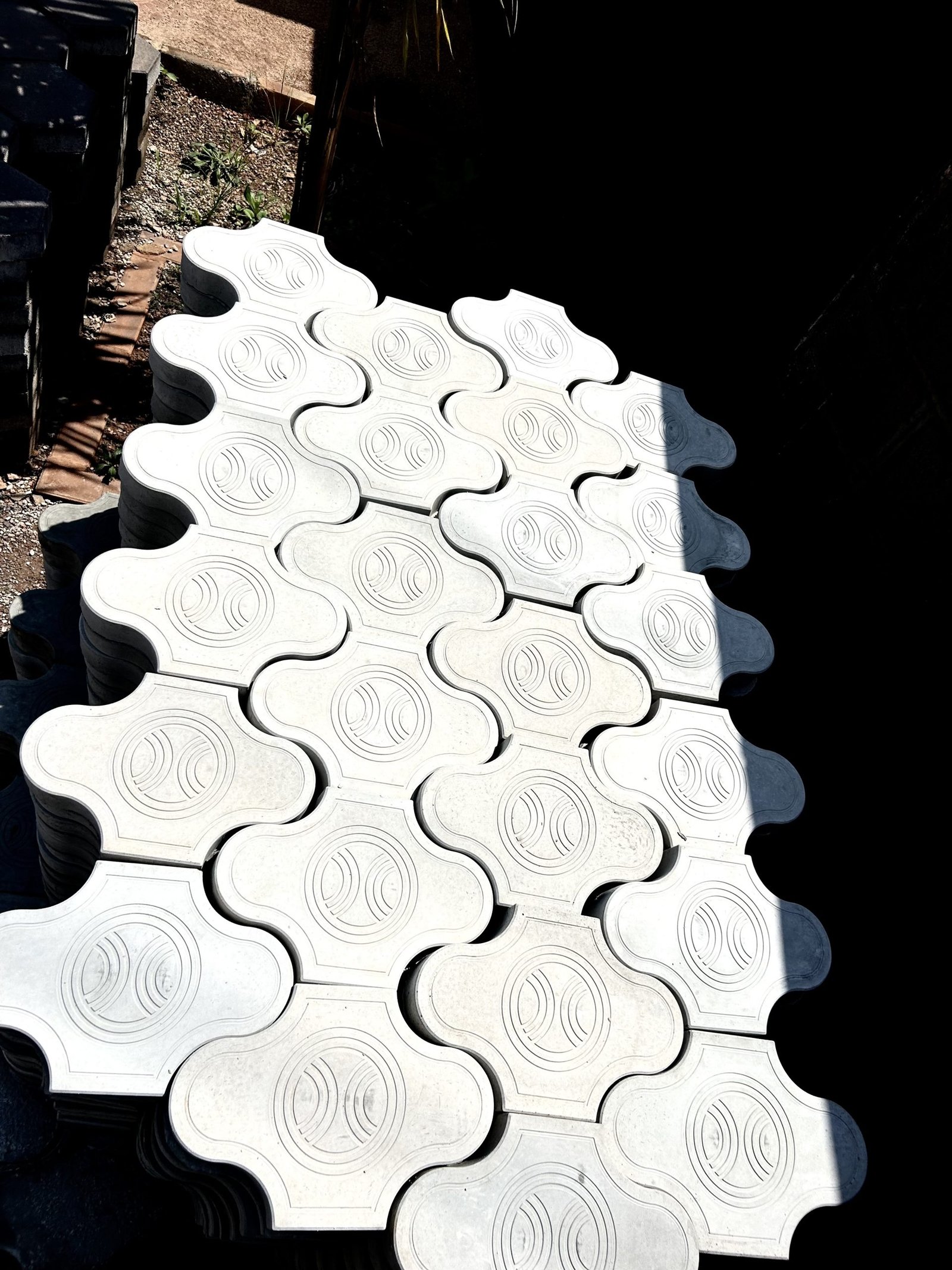 Twin Belly Smart Paver (300 x 200 x 50mm)-Light Grey (25 Pcs/M2) SKU122 ...
