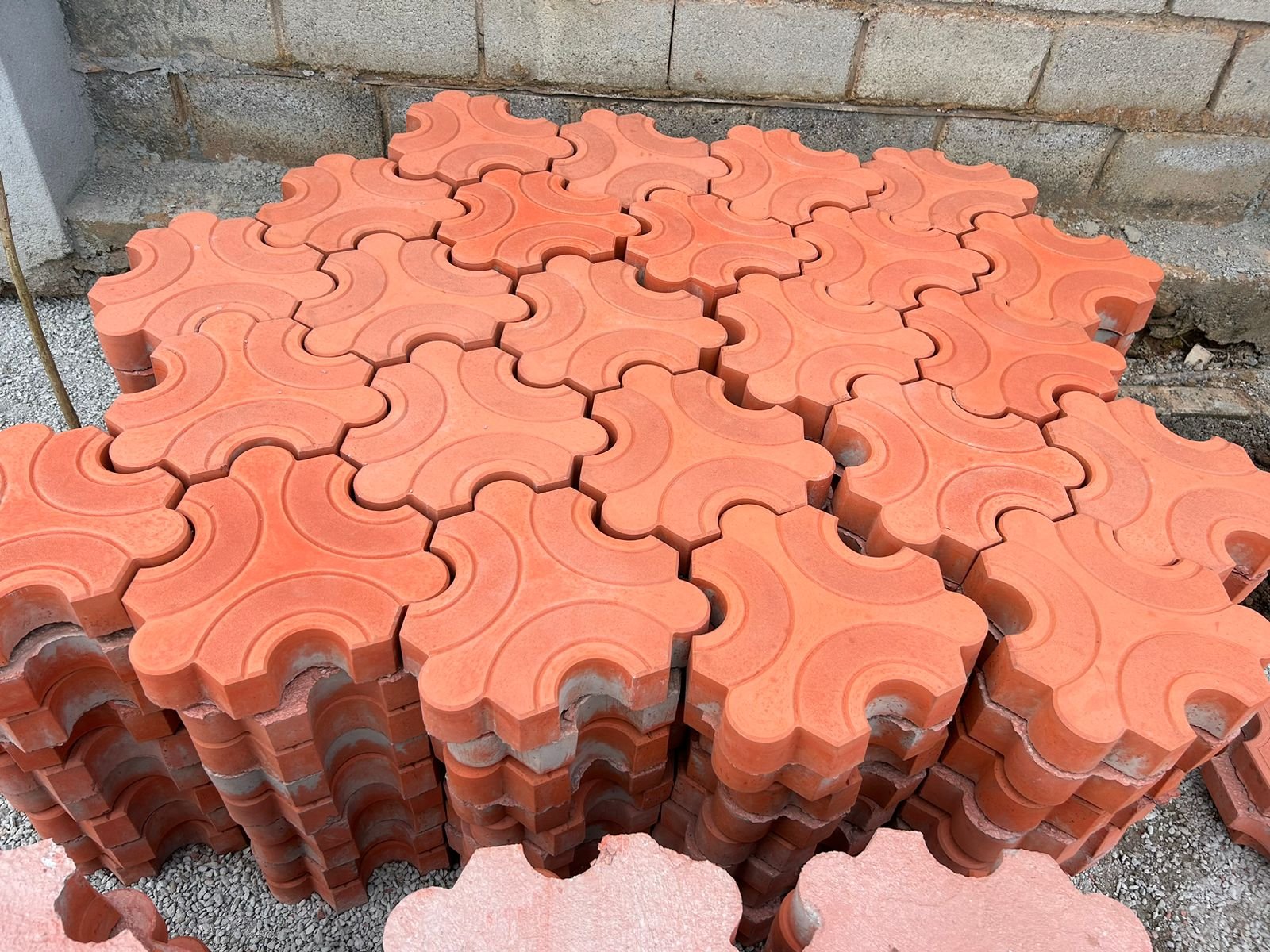 Tristan Smart Paver (315x315x 60mm)-Coral Red (13M2) SKU133 - iConic ...