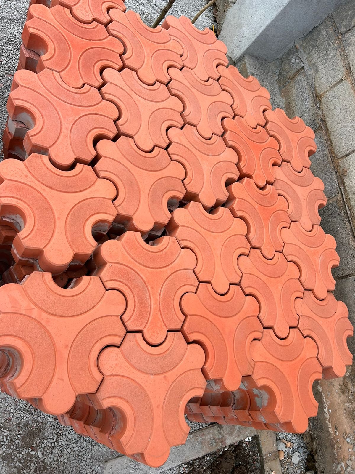 Tristan Smart Paver (315x315x 60mm)-Coral Red (13M2) SKU133 - iConic ...
