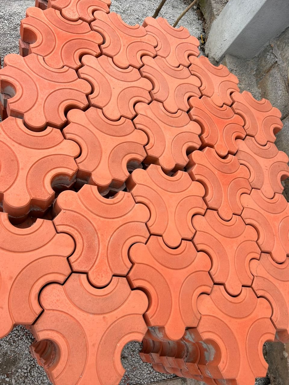 Tristan Smart Paver (315x315x 60mm)-Coral Red (13M2) SKU133 - iConic ...