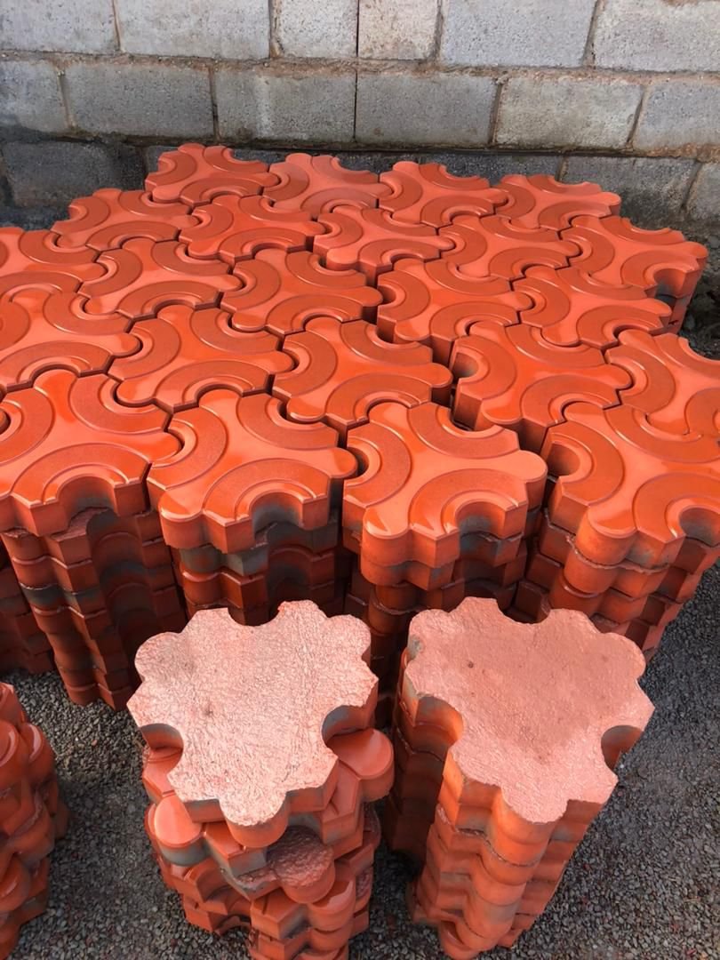 Tristan Smart Paver (315x315x 60mm)-Coral Red (13M2) SKU133 - iConic ...