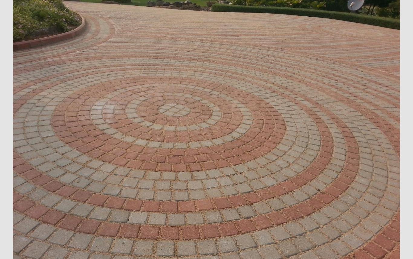 Heavy Duty Concrete Cobbles 100x100x80mm Grey (100PCs/M2) SKU0102 ...
